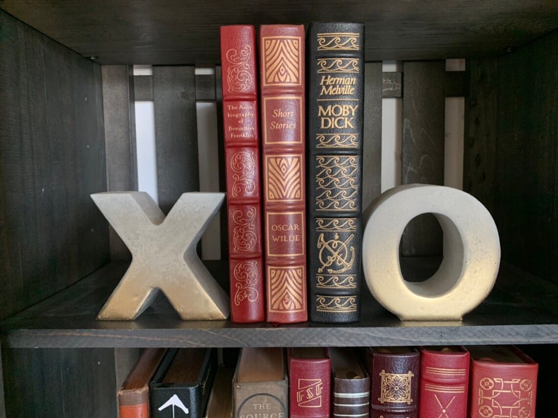 Unique Book Ends for Romance Lovers | RomanceDevoured